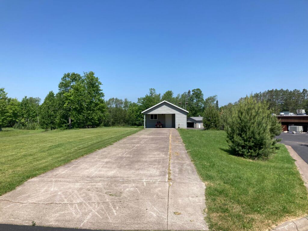 Turn Key Restaurant - 38 Acre Site!! - Follmer Real Estate