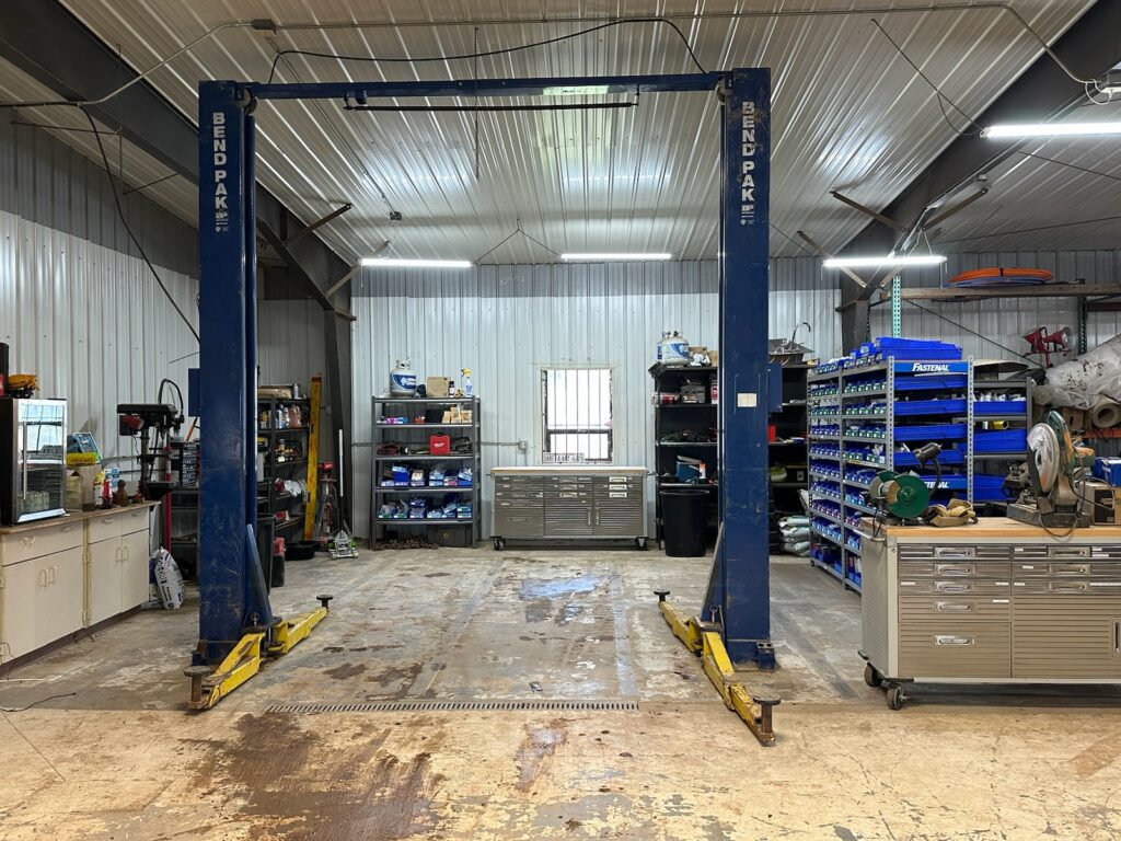 Easy Access Warehouse Building - Follmer Real Estate